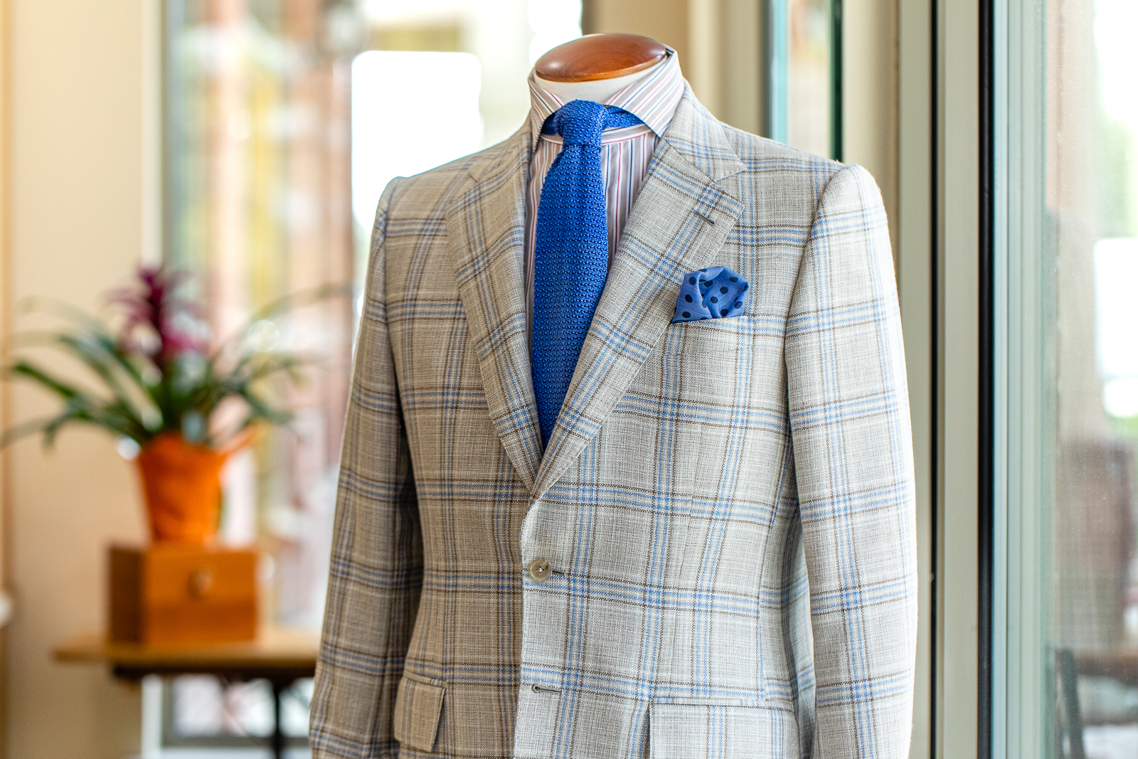 MARTINEZ CUSTOM CLOTHIER – Designed exclusively for you.