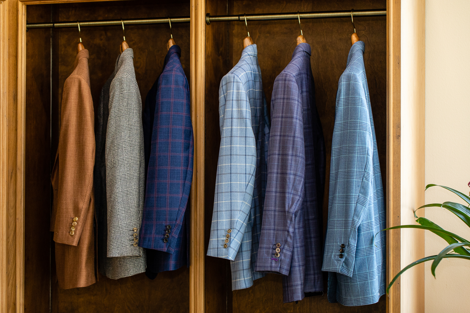 MARTINEZ CUSTOM CLOTHIER – Designed exclusively for you.